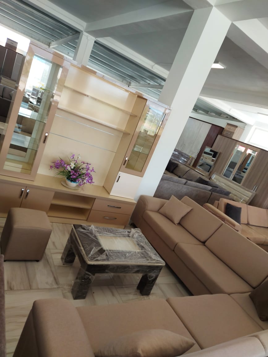 Mobileri Lenc Ferracaku Lushnje 0692812730